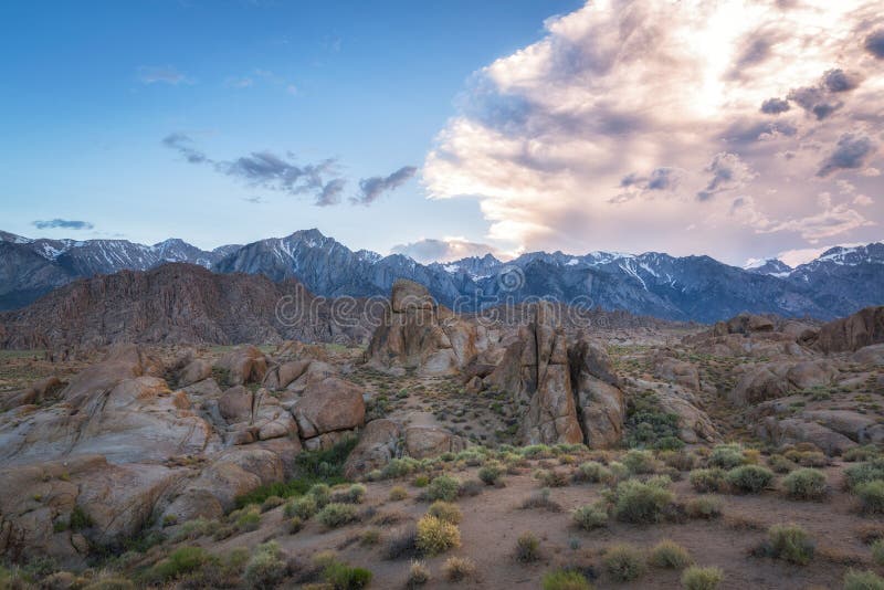 Sierra Nevada Mountains and Alabama Hills Stock Photo - Image of ...