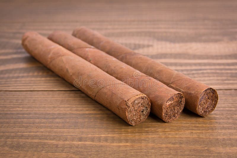 Sigari Cubani Foto Stock - Download 769 Royalty Free Photos