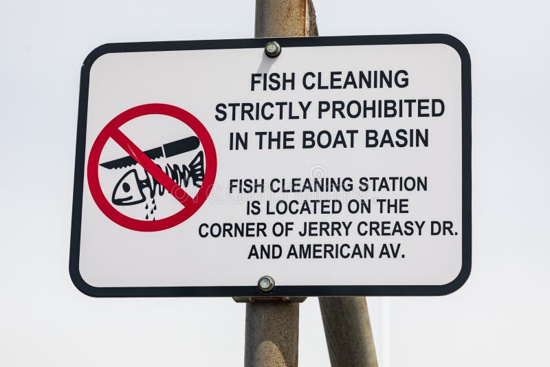 Sign Along the Boat Docks in Garibaldi, Oregon Editorial Stock Photo ...