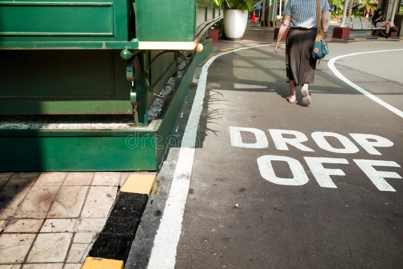 Passengers Drop Off Sign on Vehicle Lane To the Main Lobby of an Office ...