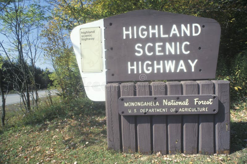 A Sign for Highland Scenic Highway Editorial Image - Image of states ...