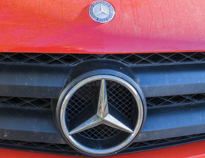 Sign of Mercedes Benz editorial photography. Image of close - 158719962