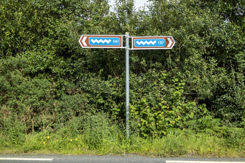 The Sign Points To a Discovery Point on the Wild Atlantic Way Stock ...