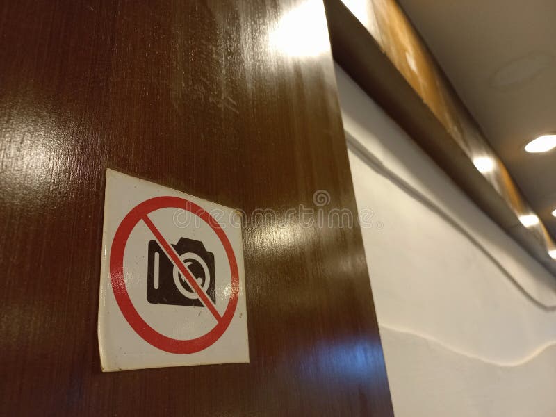 Sign Prohibiting Using Cameras To Keep Privacy and Protect Copyright ...