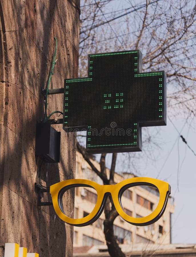 Sign in the Shape of an Eyeglasses Frame. Spectacles Store Stock Image ...