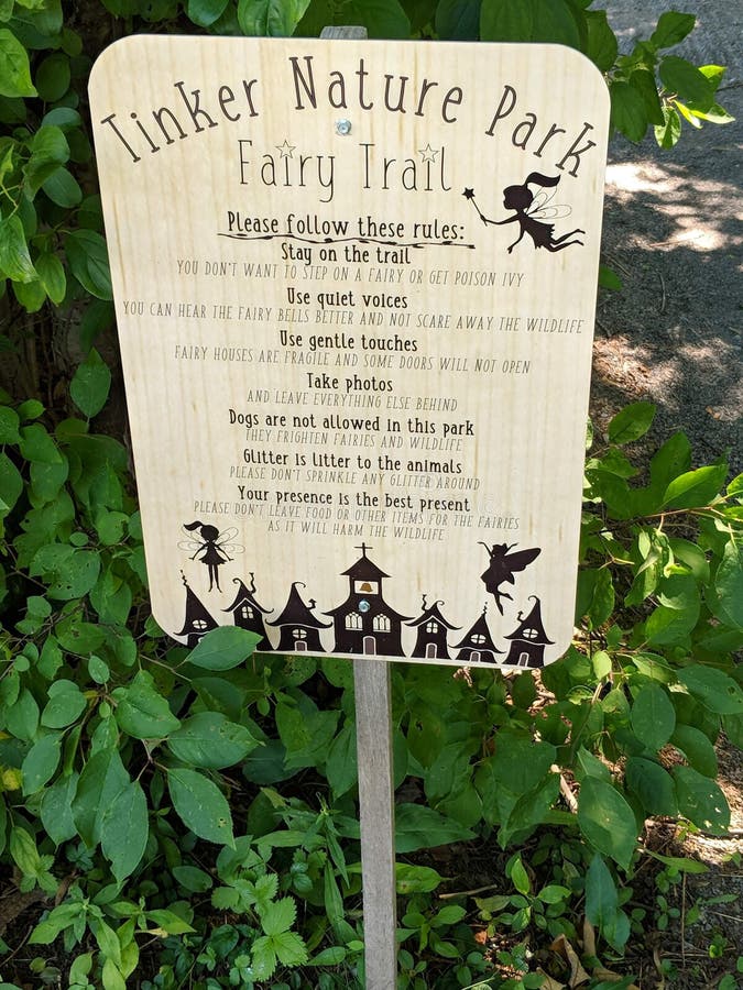 Tinker Park Sign in the Shade Editorial Image - Image of greenery ...