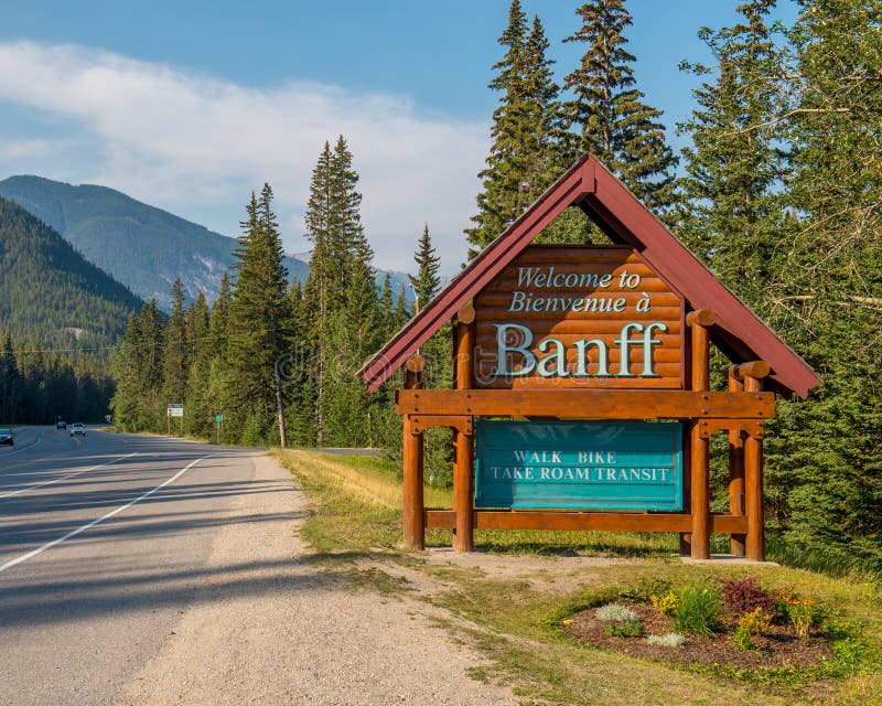 Sign of the town of Banff editorial image. Image of canada - 77223065