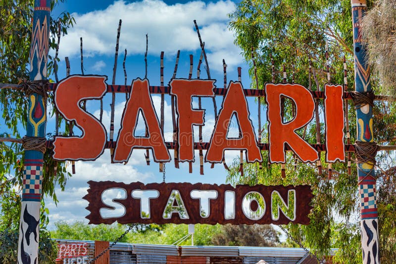Signage at the Werribee Open Range Zoo Melbourne Editorial Photography ...