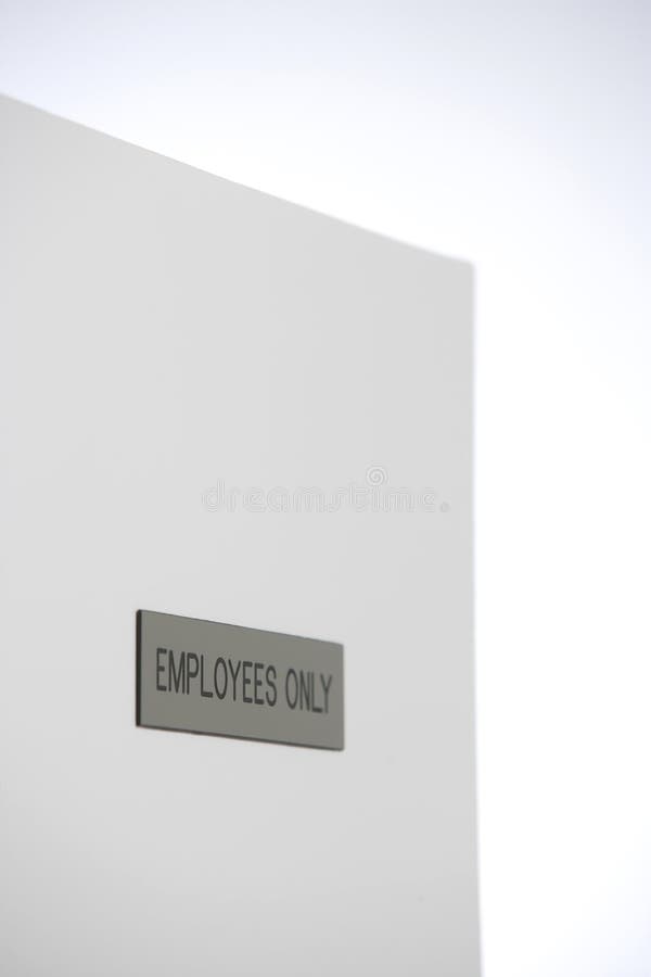 Signe Des Employés Seulement Photo stock - Image du affaires, pièce ...