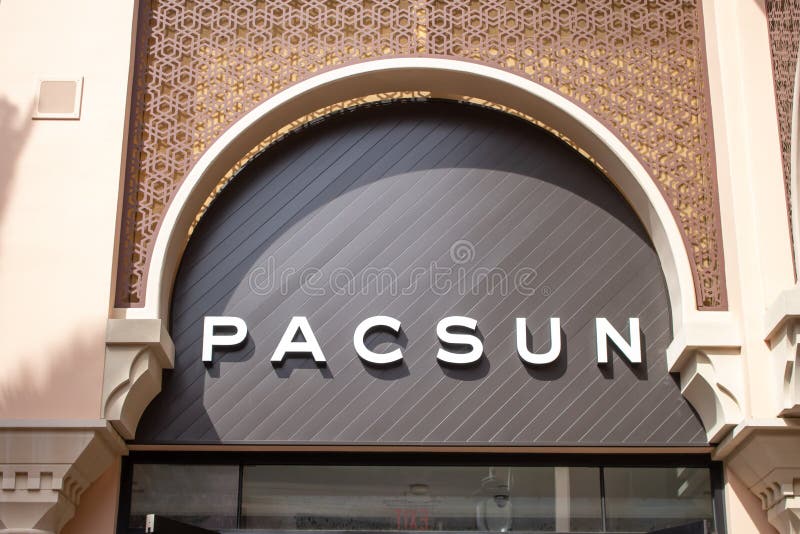 Signo de tienda Pacsun imagen editorial. Imagen de minorista - 156794010