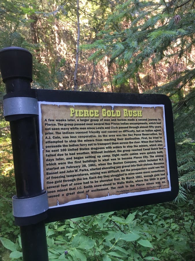 Chinese Hanging Tree Historical Site Path Editorial Stock Photo - Image ...