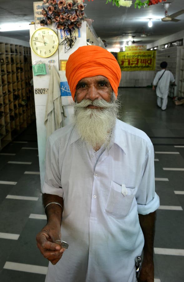 Sikh Old Man s Portrait editorial photography. Image of dress - 27439637