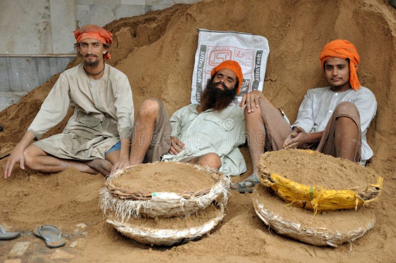 Sikh workers editorial image. Image of help, poor, needy - 20615870