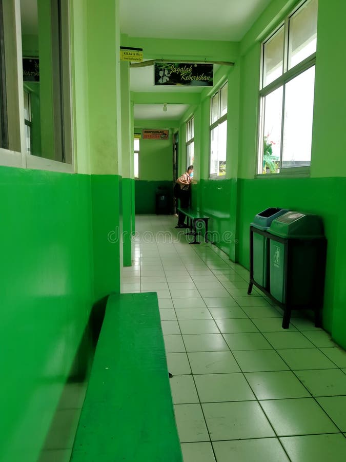 Silence School hallway editorial stock photo. Image of quiet - 263075288