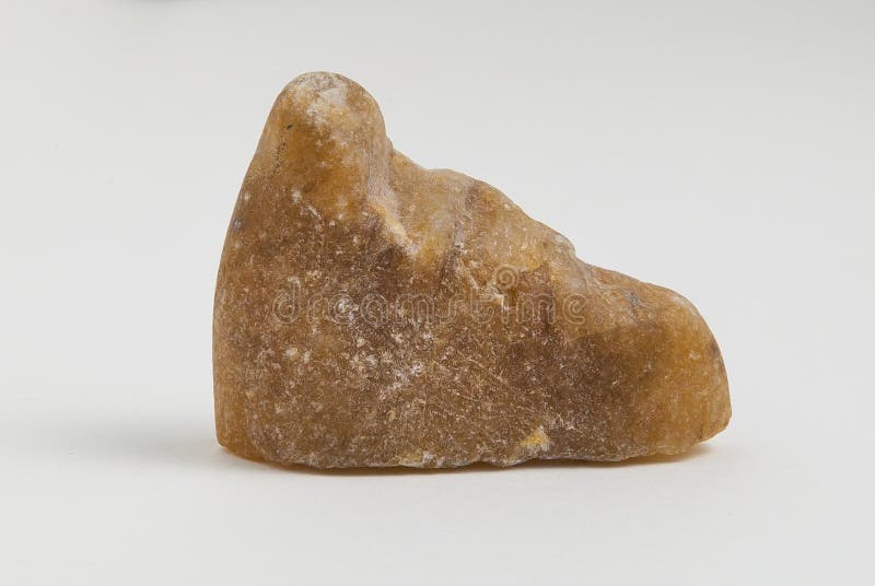 Silex De Minerai Sur Le Fond Blanc Photo stock - Image du caillou ...