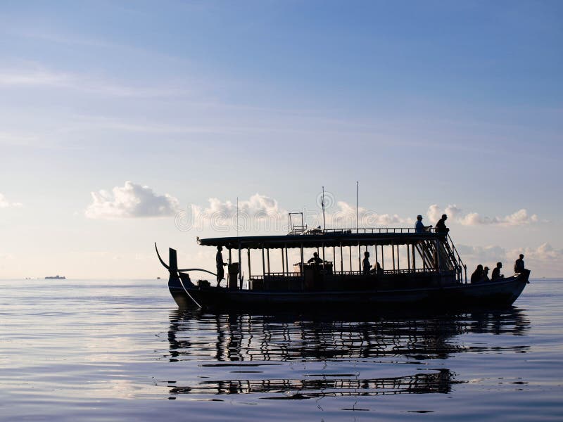 Silhouette of Bote in Ocean Editorial Stock Image - Image of horizon ...