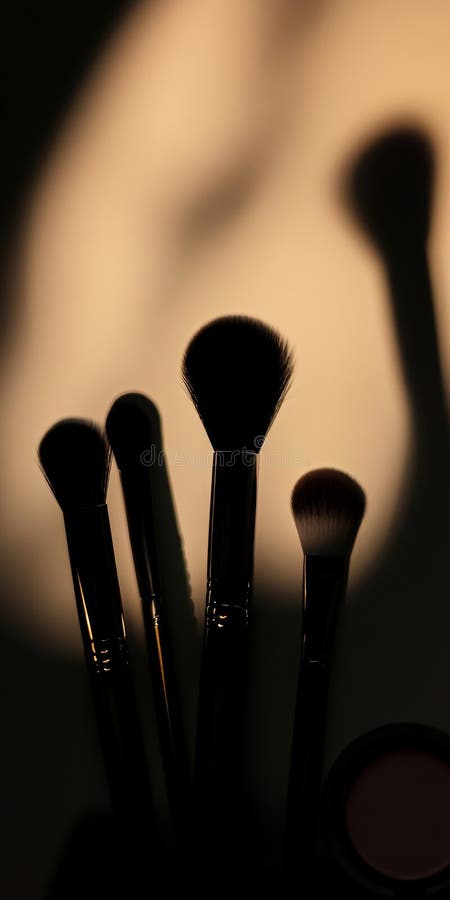 Edge Makeup Stock Illustrations – 407 Edge Makeup Stock Illustrations ...