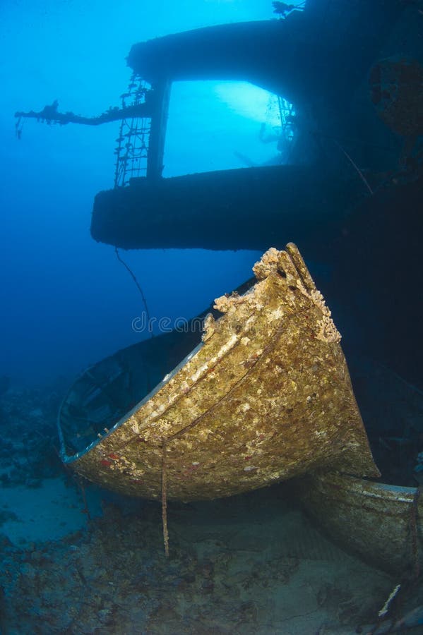 191 Sinking Ship Lifeboat Stock Photos - Free & Royalty-Free Stock ...