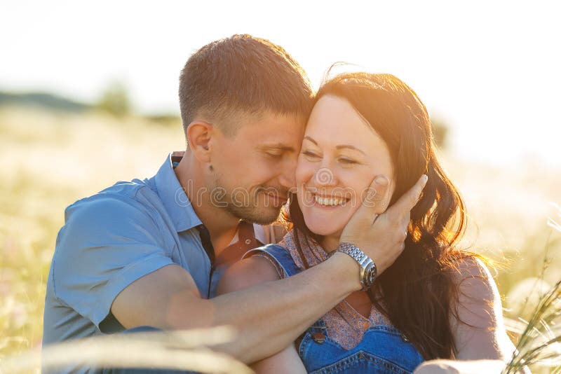 Lovers sunset stock image. Image of courting, silhoutte - 5968353