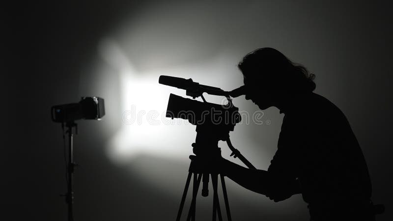 Silhouette Videographer Filming Studio Professional Camera Stock Photos ...