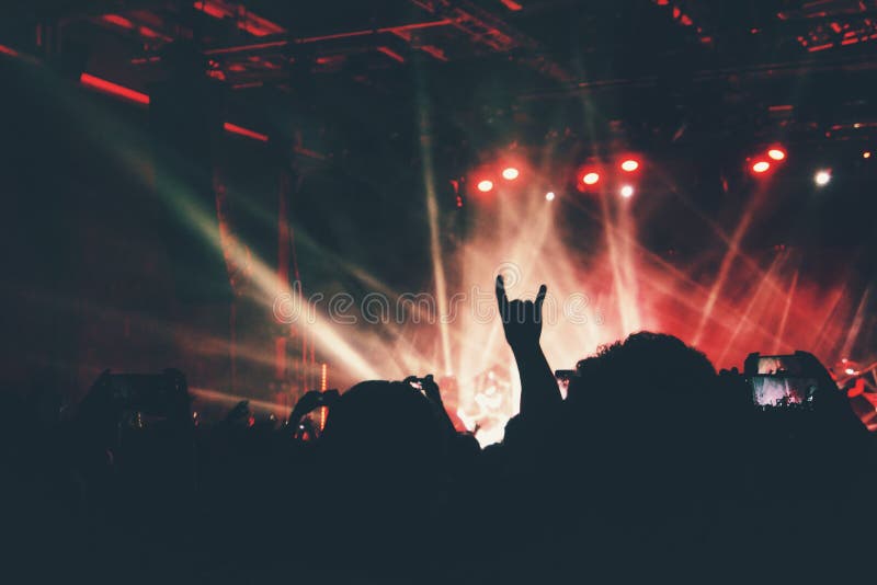 Silhuetas No Concerto Musical Foto de Stock - Imagem de concerto ...