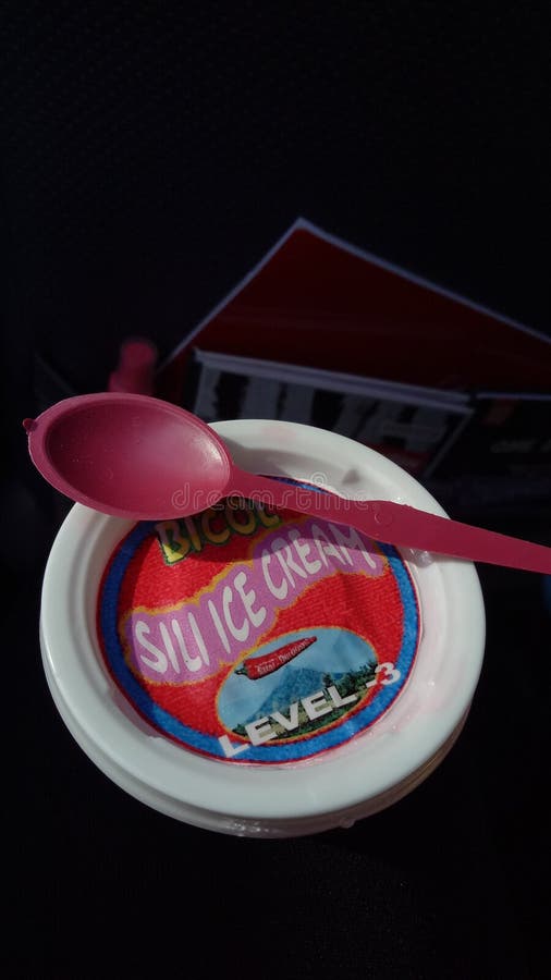 Sili ice cream editorial photography. Image of strawberry - 173233527