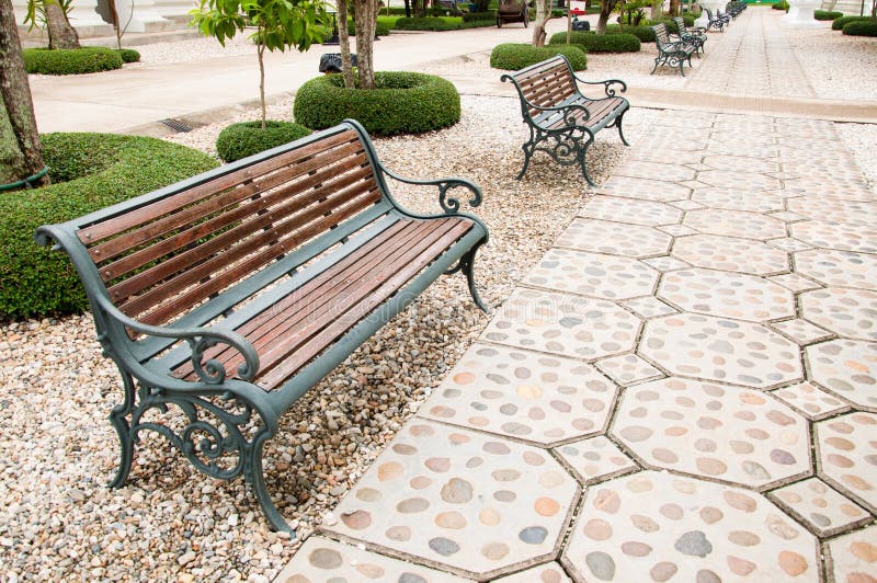 Silla en los parques imagen de archivo. Imagen de planta - 2189441