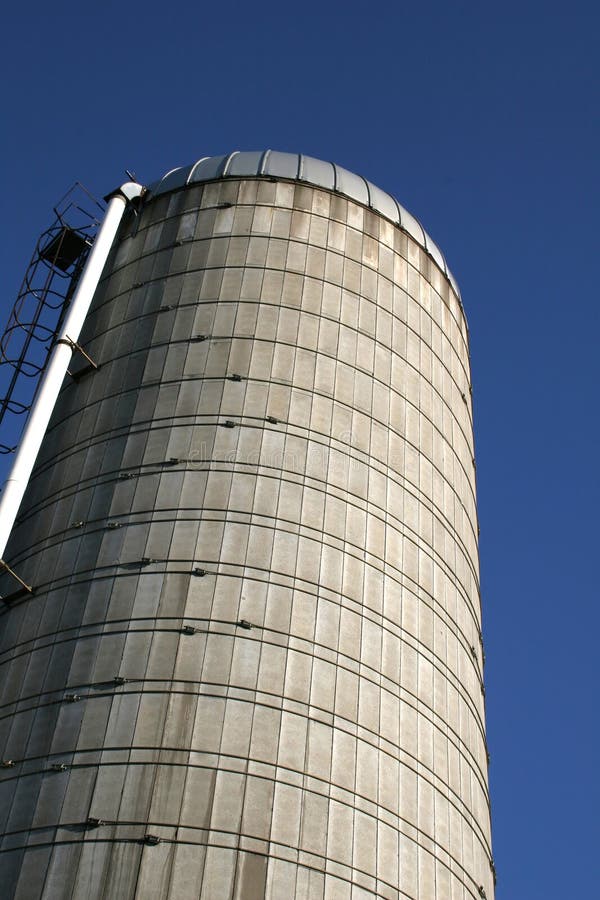 Silo Et Ascenseur De Texture Image stock - Image du ascenseur, maïs ...