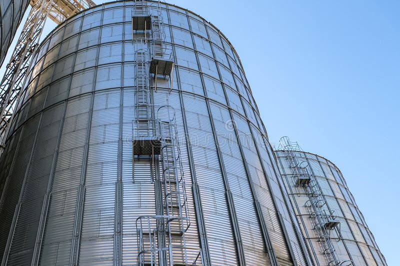 Silo Grain Storage Facilities. Port Grain Dryer Complex Stock Photo ...