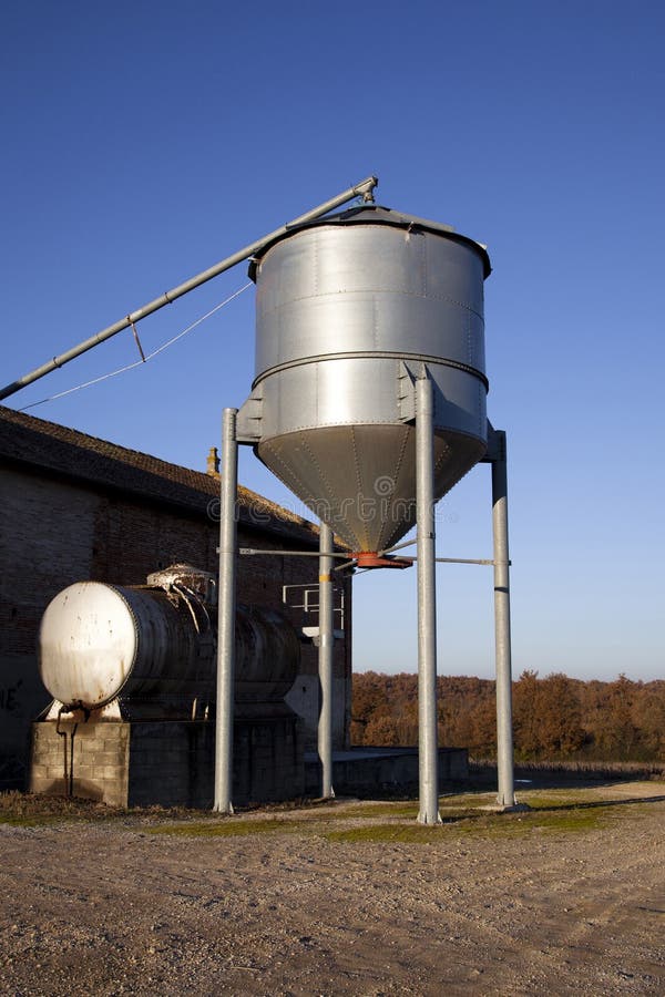 Silo -Tank stock photo. Image of architecture, rusty - 32302930