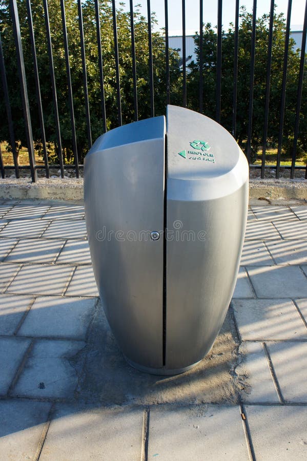 A silver dustbin stock image. Image of silver, pollution - 29081047