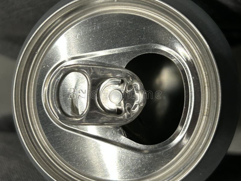 Silver Empty Drinking Can Open, Up Close Picture Stock Photo - Image of ...