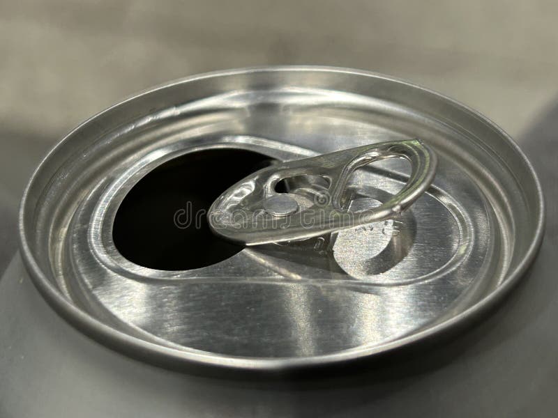 Silver Empty Drinking Can Open, Up Close Picture Stock Image - Image of ...