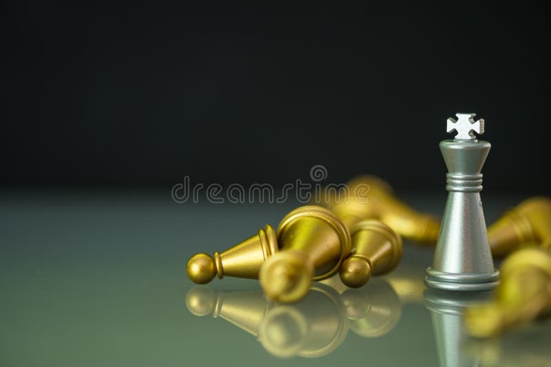 Chess Falling King Stock Illustrations – 84 Chess Falling King Stock ...