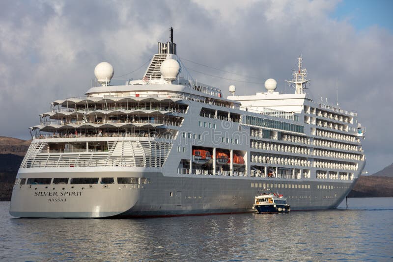 The Silver Spirit at Santorini Editorial Stock Image - Image of harbor ...