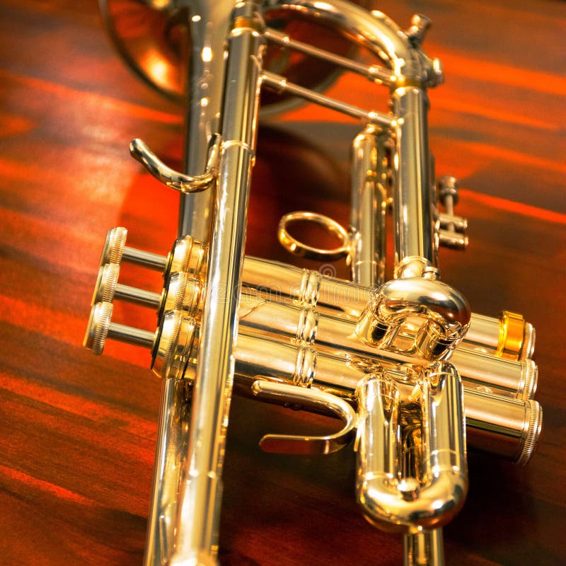Silver Trumpet on Wood editorial stock image. Image of wooden - 68909644