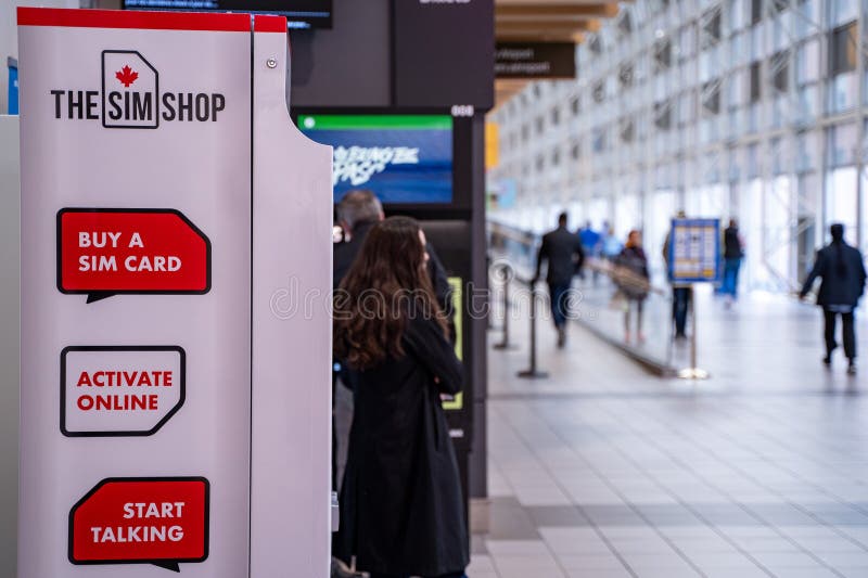 The Sim Shop in Toronto Union Station. Editorial Photo - Image of ...