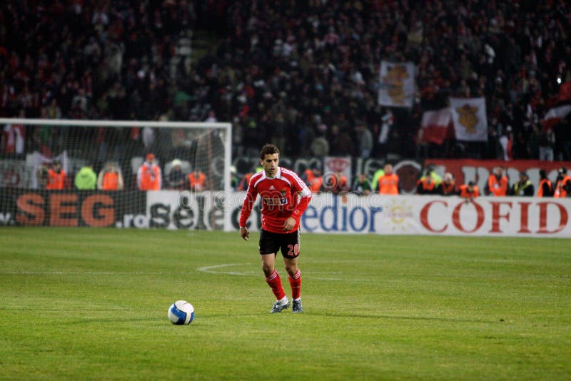 Simao Sabrosa editorial image. Image of squad, benfica - 9603215