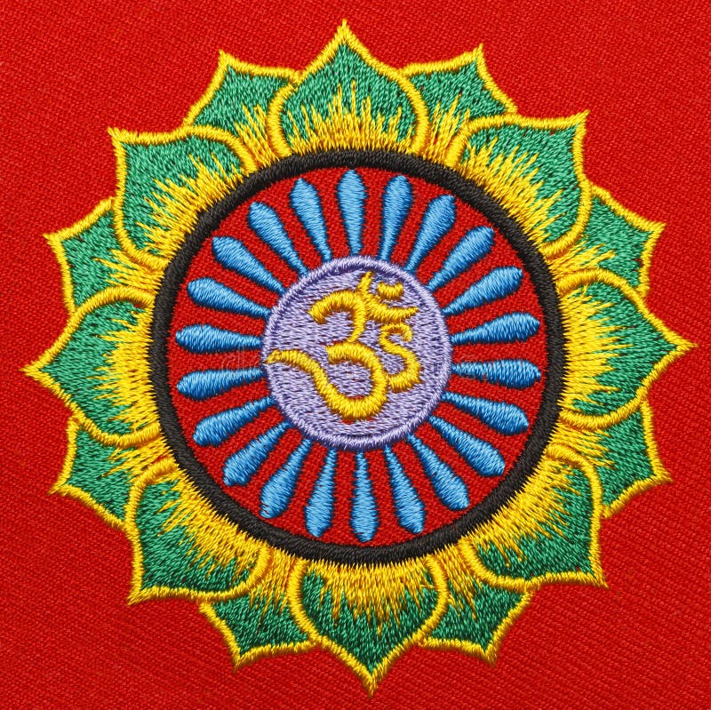 Simbolo Om su Tessuto fotografia stock. Immagine di cerchio - 69798660