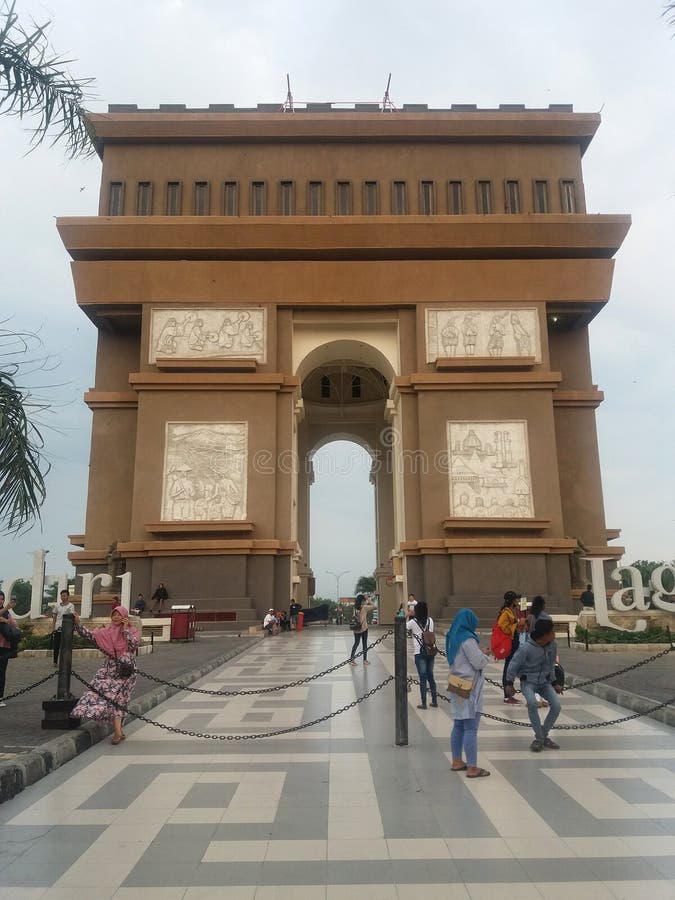Simpang Lima Gumul Monument?? Editorial Stock Photo - Image of lima ... Simpang Lima Gumul Monument?? Editorial Stock Photo - Image of lima ...
