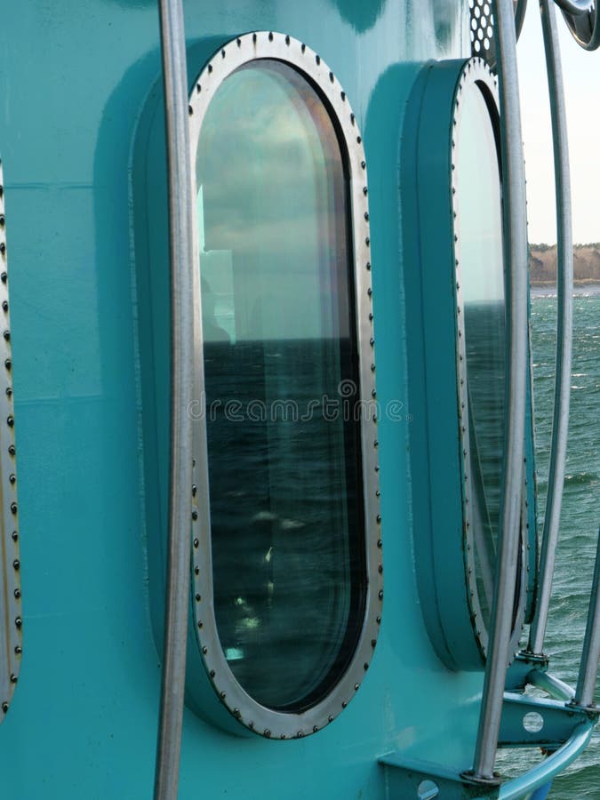 540 Diving Bell Stock Photos - Free & Royalty-Free Stock Photos from ...