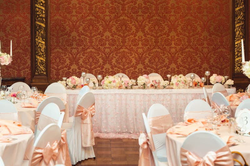 Simple and Elegant Wedding or Festive Table Setting. Beige Colors Stock ...