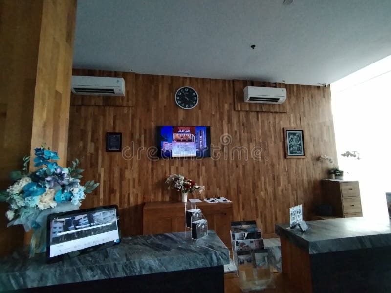 Simple hotel room interior stock image. Image of house - 327471391