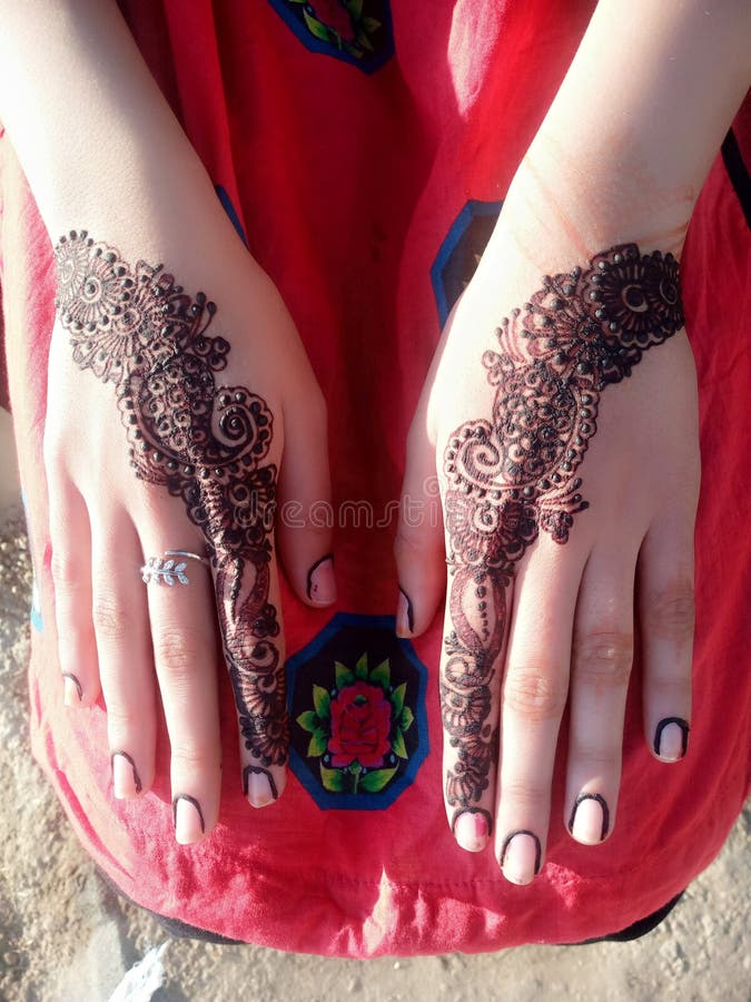 Simple Mehndi Designs for Hands Stock Image - Image of mehndi, designs ...