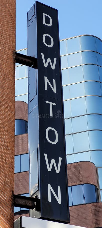 Simple Vertical Downtown Sign on Building Editorial Stock Image - Image ...