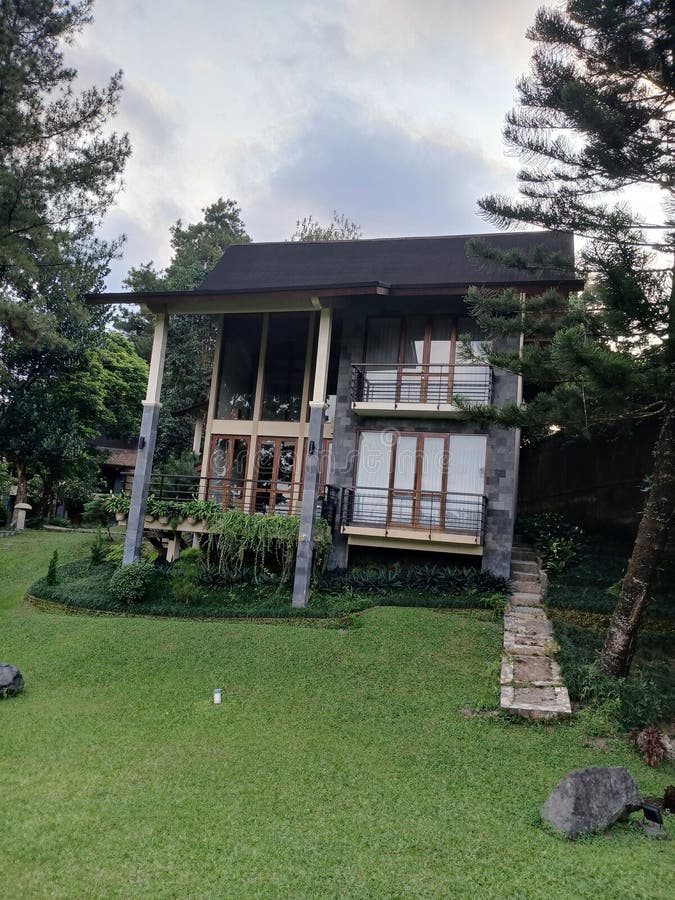 Simple villa building stock image. Image of villa, garden - 355513737