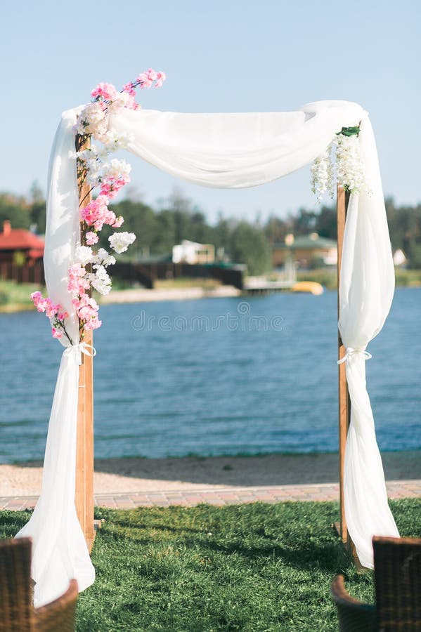 1,044 Wedding Arc Stock Photos - Free & Royalty-Free Stock Photos from ...