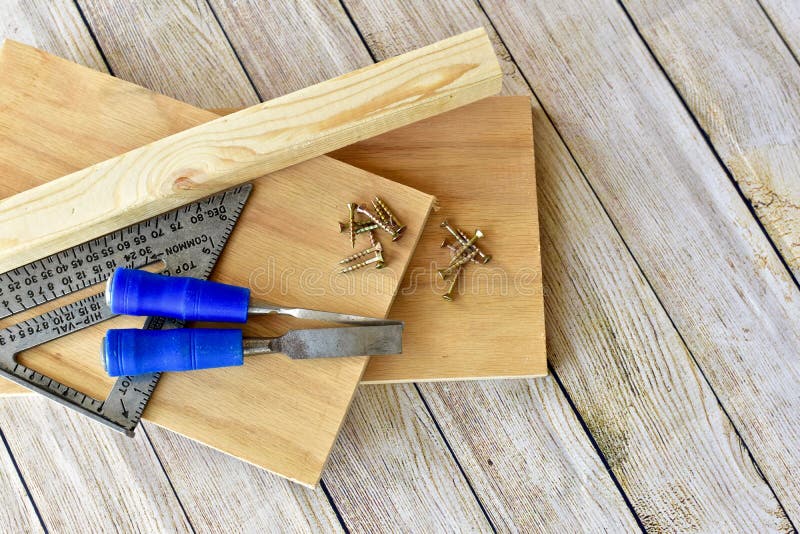 Simple Workshop Tools and Lumber for Handcrafted Woodworking Projects ...