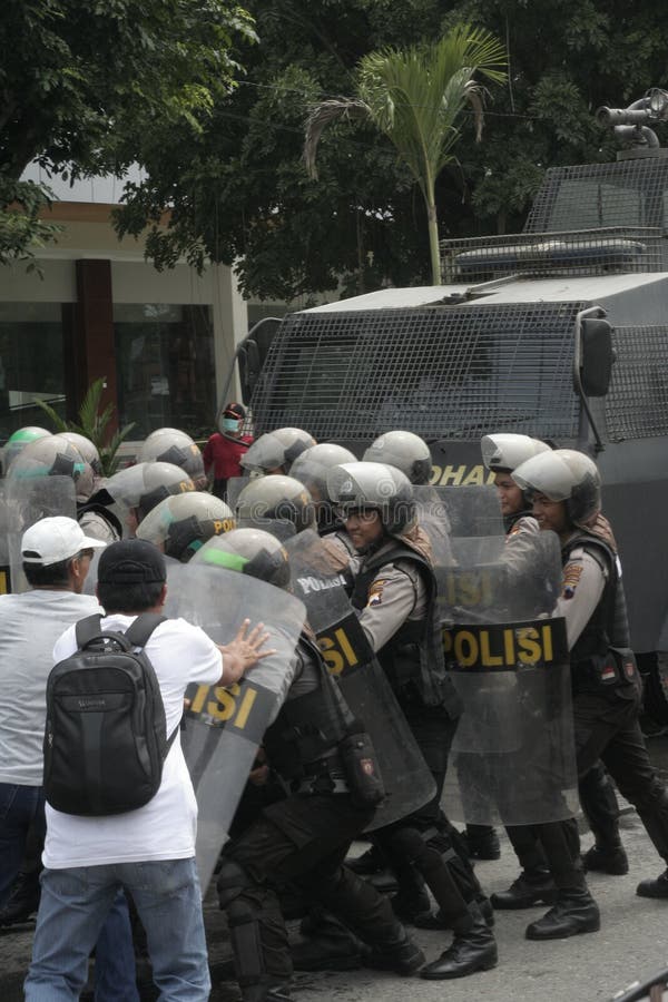 SIMULATED PERFORMANCE HANDLING of VIOLENCE in the TASTE SUKOHARJO ...