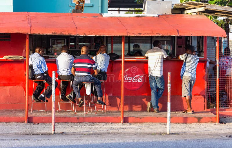 Sinal Da Coca-cola Em Uma Barra Em Barbados Foto de Stock Editorial ...